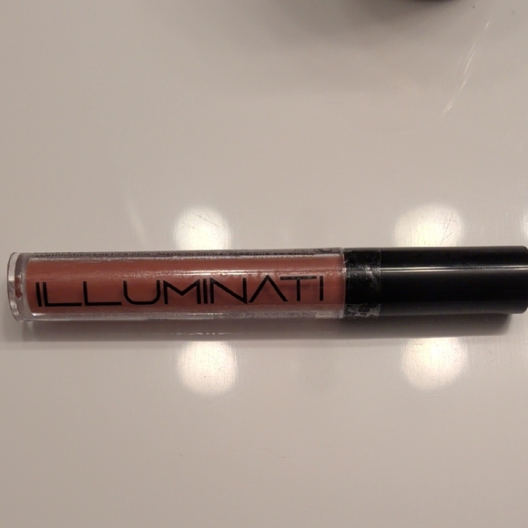 Illuminati | Makeup | Illuminati Lip Gloss | Poshmark